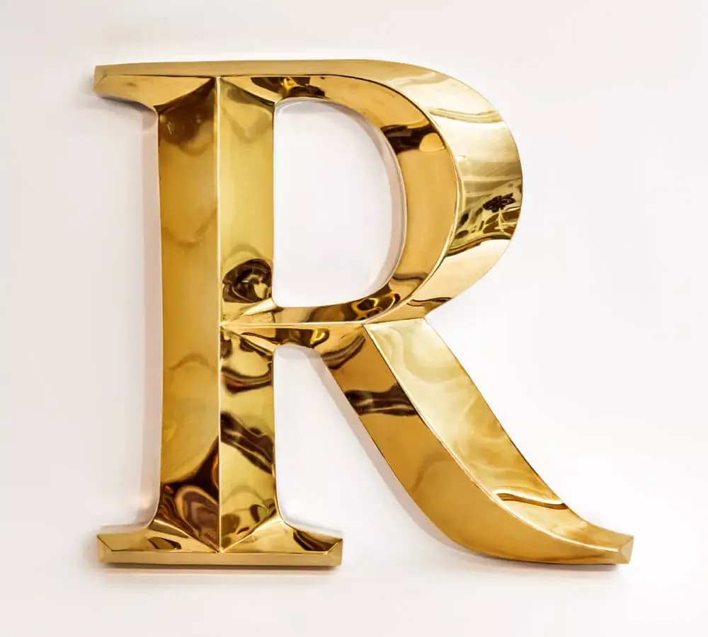 Pretende - Producer of illuminated advertising letters | Illuminated ...